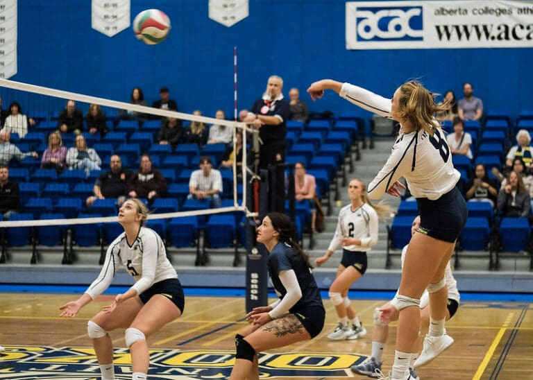 Peaks and valleys of the NAIT women's volleyball team | NAIT Nugget